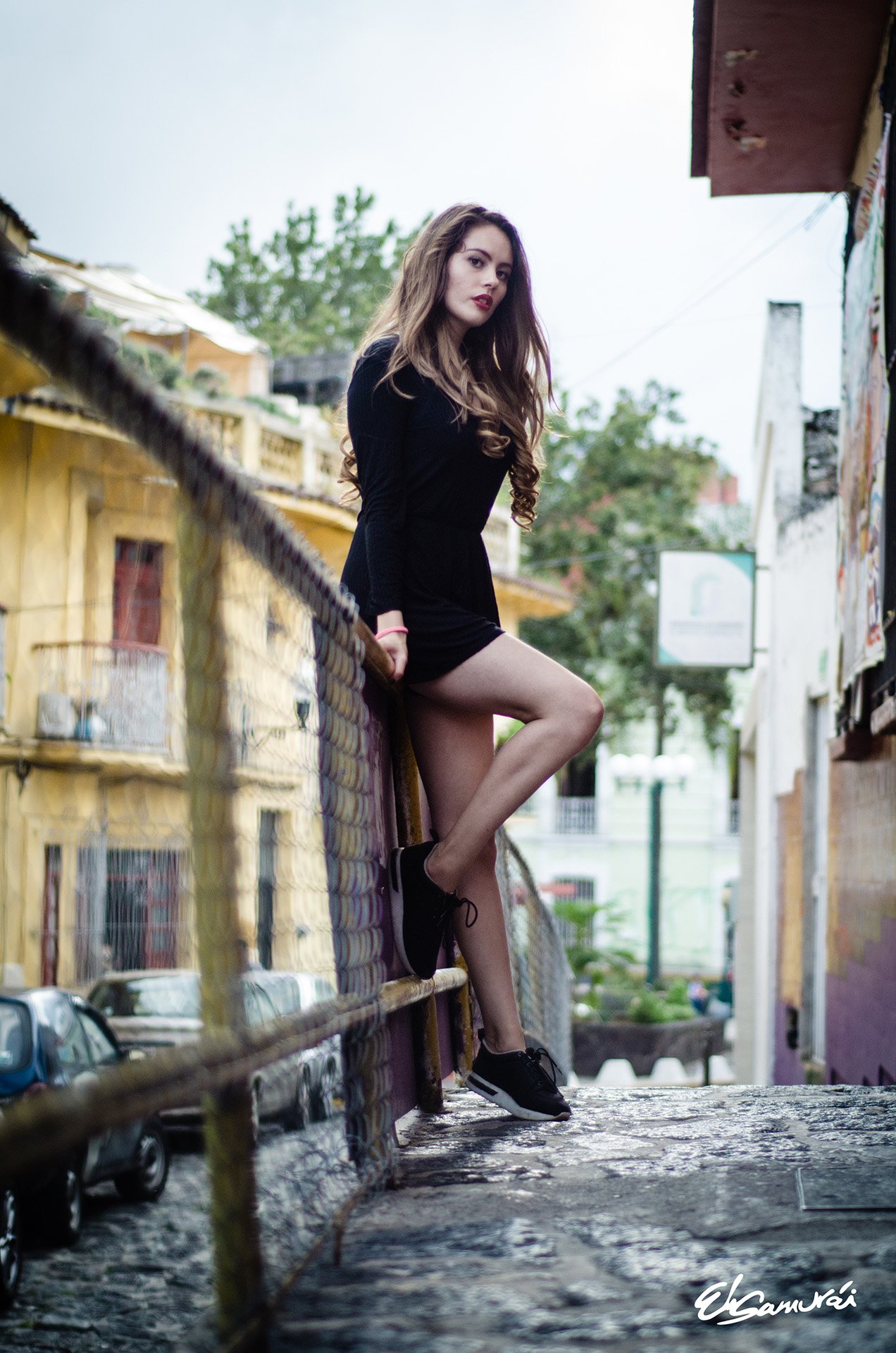 Adriana en el centro Color (firma)_Samurai-1023 – Carlos González El ...